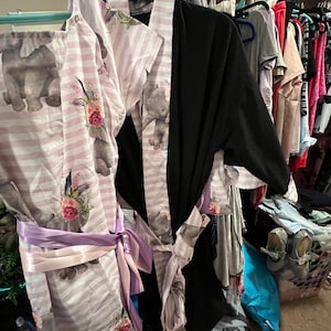 Hospital Patient Surgical Gown With Snaps a Comforting Gift for ...