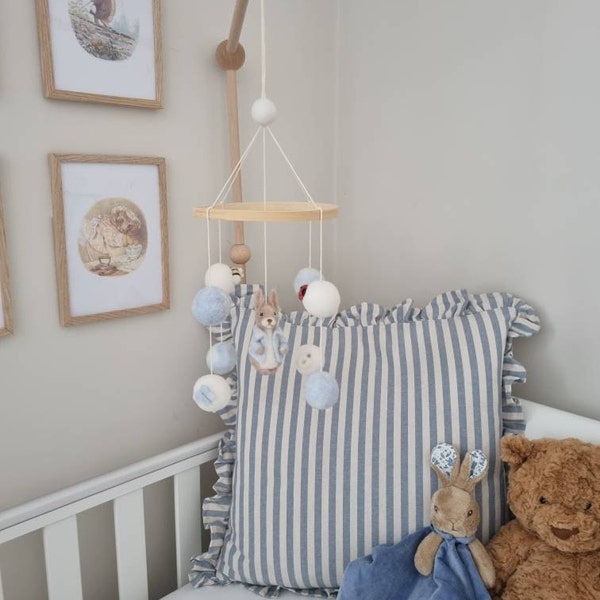 Winnie the Pooh Wool Mobile - Etsy