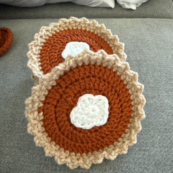 Decorative Cutie Pie Coaster Crochet Pattern | Pumpkin Pie Coaster ...