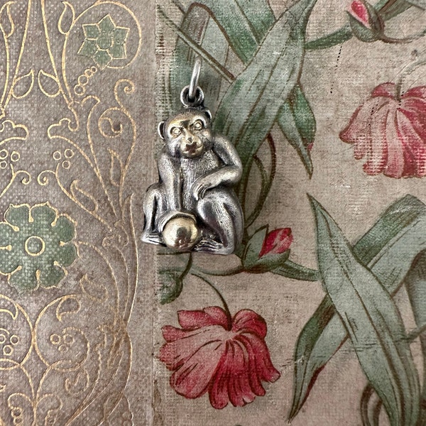 Vintage 1930s Art Deco Open Back Crystal Glass 22” Silver Tone Necklace ...