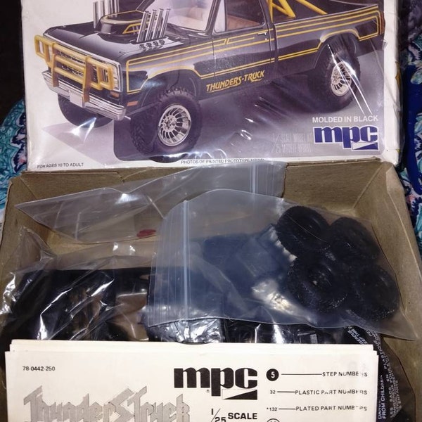 Moebius 1972 Ford 1/25 Ford F250 Pickup W/snowplow Model Kit - Etsy