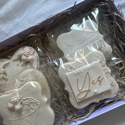 Personalised Hen Night Biscuits Hen Night Biscuits Wedding Biscuits ...