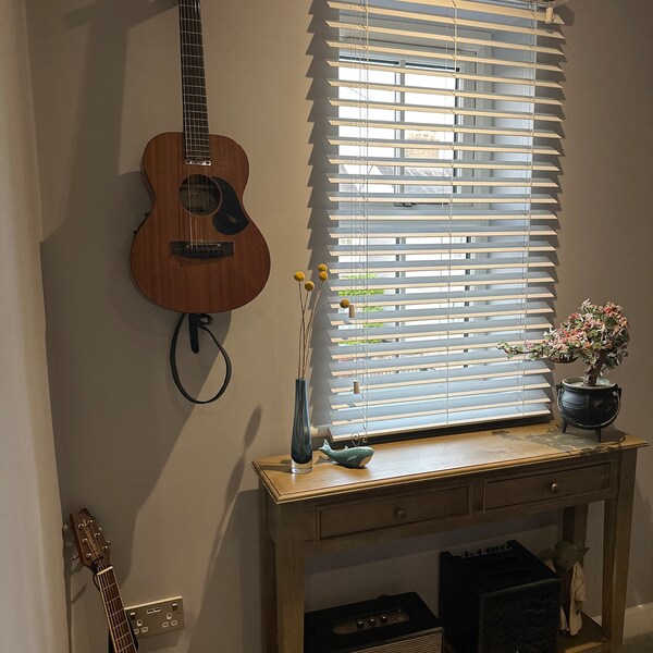 Walnut & Brass Floating Guitar Holder Wall Mount / Minimalist Simple ...