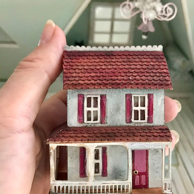 One of a kind miniature's in micro scale. by Littlemissminiature