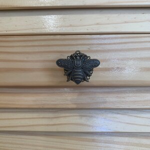 Bee Knobs Cabinet Knobs Dresser Knobs Funiture Knobs Pull / - Etsy Canada
