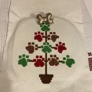 Christmas Card Cross Stitch Pattern, Paw Print Christmas Tree, Fun Easy ...