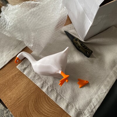 Untitled Goose 3D Printed Magnetic Statue - Etsy