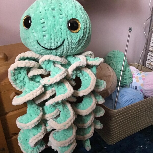PDF Knitting Pattern Octopus Toy Spiral Legs Flutterby Chunky ( Bulky ...