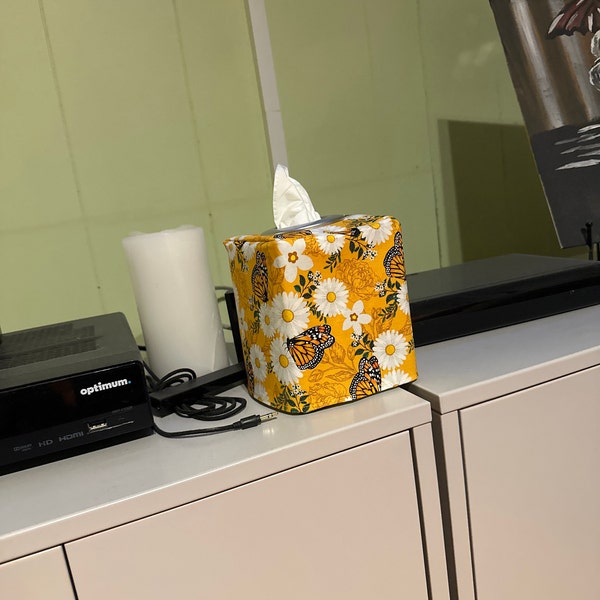 Toilet Paper Cover, White Spare Tissue Roll, Spare Tissue Cover ...