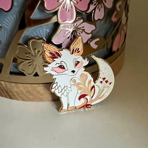 White Lotus Flower Enamel Lapel Pin - Etsy