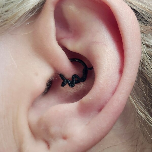 16g Dainty Snake Daith Earring, Daith Hoop, Daith Ring Clicker, G23 ...