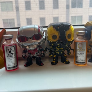 Xience Technologies Lighted 3 Vial Display Case - Etsy