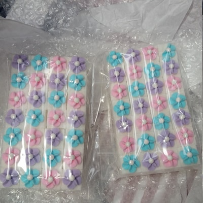 Decorative Sugar Cubes Royal Icing Flowers on Sugar Cubes Pink, Light ...