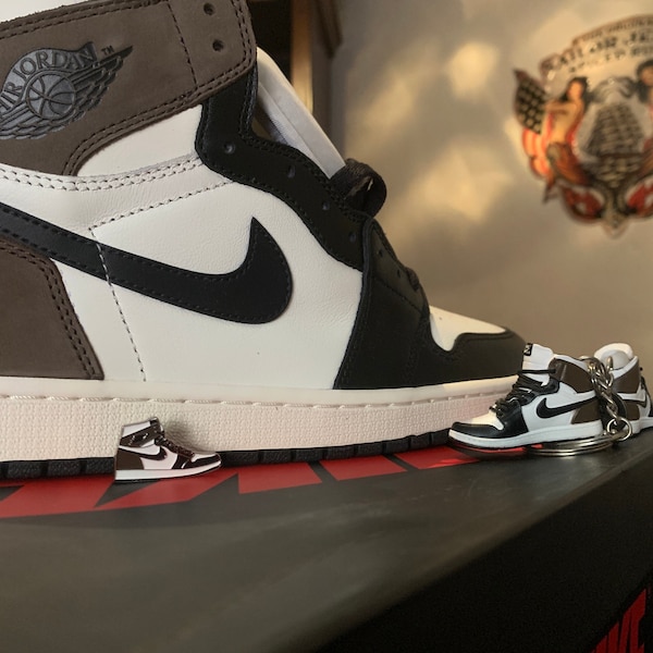 Got ‘em Sneaker Pin - Etsy