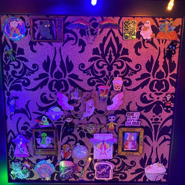 Art Gallery Frame Pin | Frame Your Pins Within an Enamel Pin | Cute ...