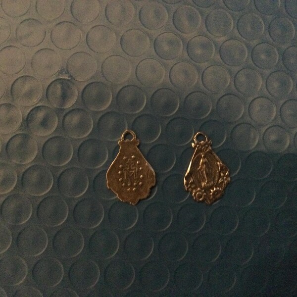 The Sacred Heart of Christ With Scroll Points Heirloom Bronze Rosary ...