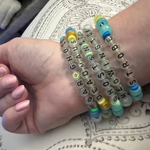 Fresh Out of F’s: Metal Keychain With Clip, Attach to Bag or Purse - Etsy