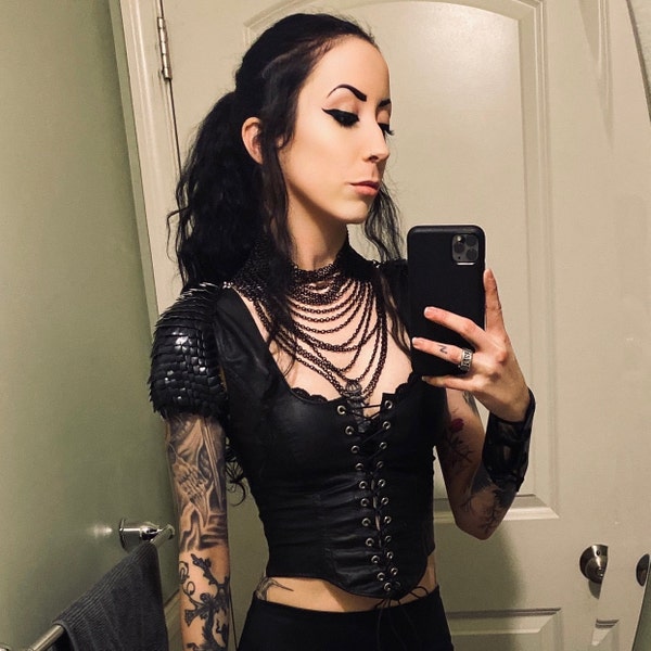 The Raven-feathers Scale Mail Chainmail Fantasy LARP Pauldrons ...