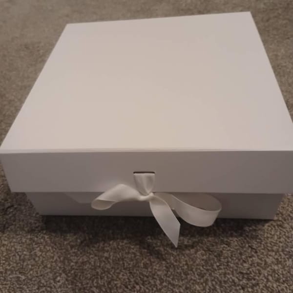 Luxury Extra Large White Square Gift Box - Magnetic Gift Box - Wedding ...