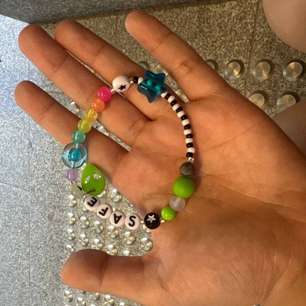 Alien Rainbow Bracelet. Elasticated With Sliding Star and Planet Beads ...