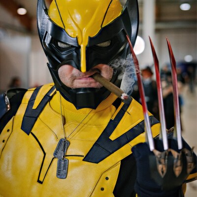 Wolverine Claws Gauntlets Forearm for Cosplay Yellow/black - Etsy
