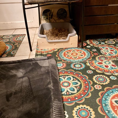 Small Vertical EZ Entry Hop Box: Rabbit Bunny Easy Entry Hay Feeder and ...