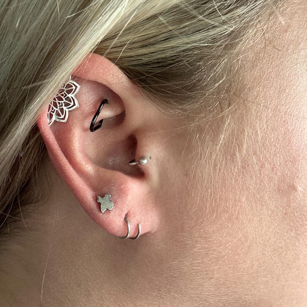 Boho Helix Earring • Geometric Mandala Lotus Flower Hidden Helix • Piercing 18G 16G • Cartilage ...