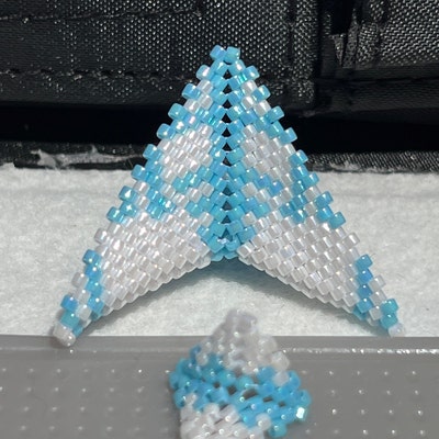 Looped Beaded Edge Tutorial, DIY for Beaded Brooch Edging, How to ...