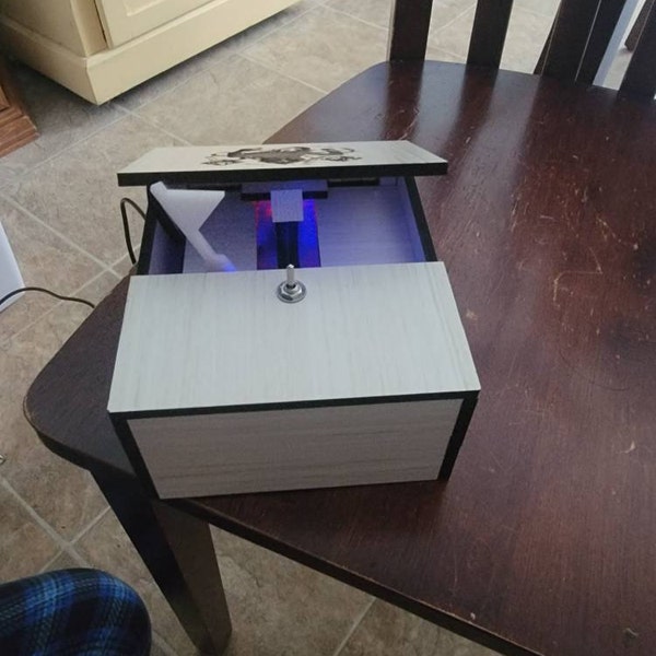 Oggy and the Cockroaches Keychain | Oggy Crochet - Etsy