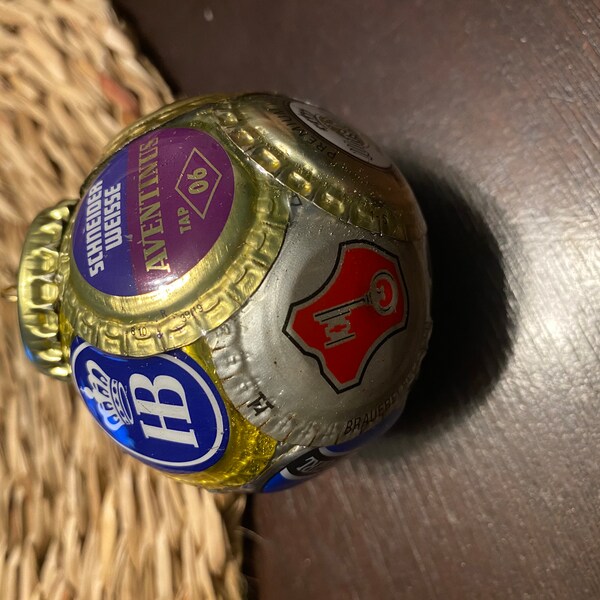 Modelo Bottle Cap Ornament - Etsy