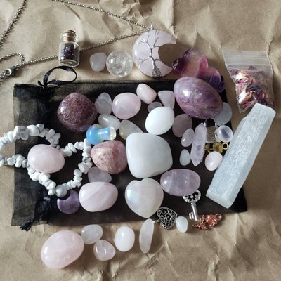 Moon Goddess Gift Box Selene Moon Candle Perfume Oil Ritual Moon Lover ...