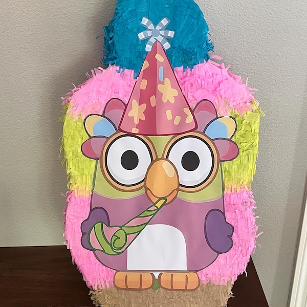 Bluey Pinata! 27”x16”x4” - Etsy