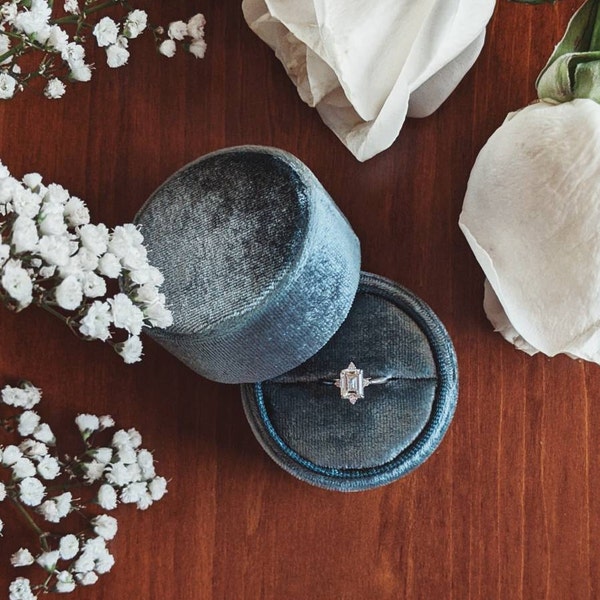 Jewelry Display - Jewelry Tray - Jewelry Display With 14 Ring Slots ...