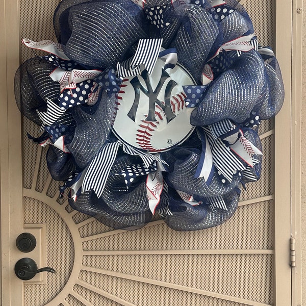 Yankees Wreath, New York Yankees Wreath, Yankees Decor, NYY Wreath ...