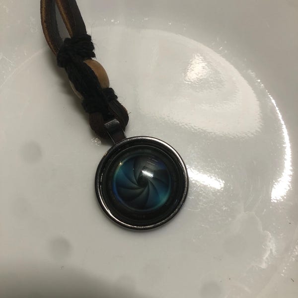 Camera Lens Art Pendant, Camera Necklace, Camera Jewelry, Photographer ...