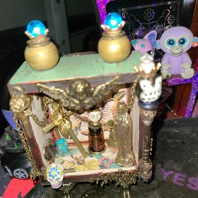 Catholic Pocket Shrine Dedicated to the Mother of God, the Virgin Mary ...