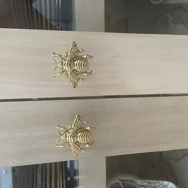 Brass Bee Knobs , Bumble Bee Drawer Pulls, Custom Engraved Wardrobe Knob Cabinet Knobs Modern ...