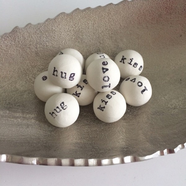 2000s Nostalgia Trivia Powerpoint Game for Adults | 40th Birthday ...