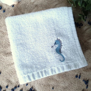 Mini Seahorse Embroidery Design, Small Seahorse Machine Embroidery ...