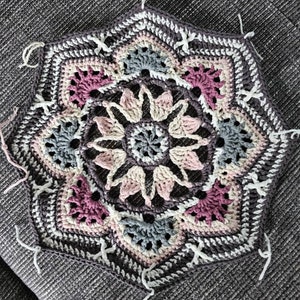 Magic Circles Scarf Pattern by Jane Crowfoot - Etsy UK