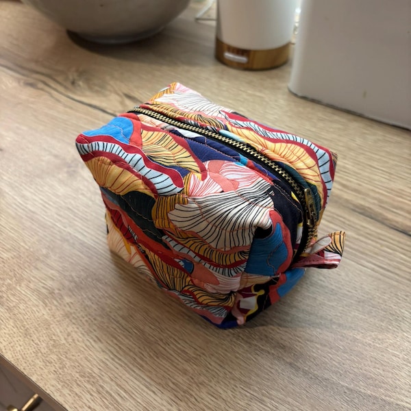 Boxy Makeup Bag PDF Sewing Pattern | 4 Sizes | Quilted Zipper Pouch ...