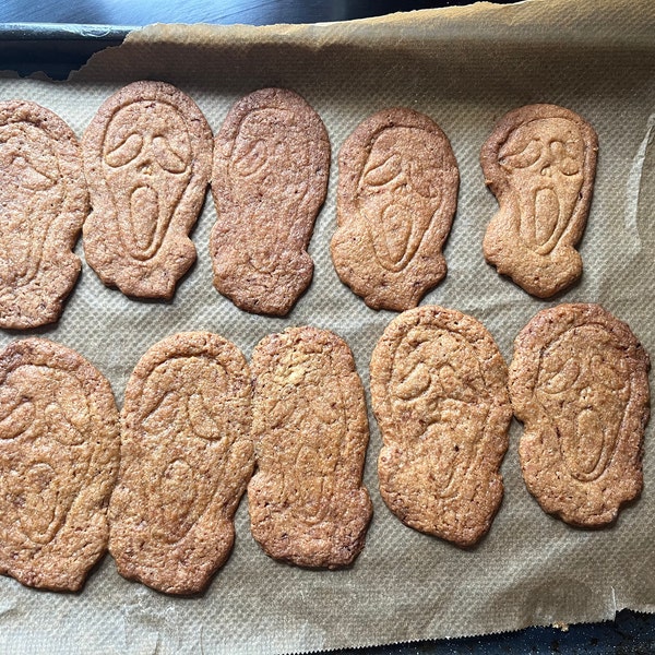 Roblox Robux Inspired Gold Cookie Cutter | Gaming Baking Cake Embosser ...