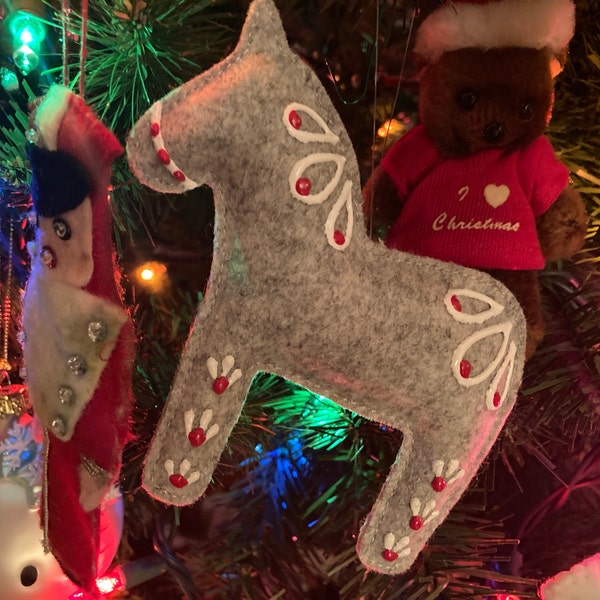 Felt Gingerbread House Christmas Ornament - Holiday Decor - Christmas ...