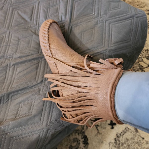 Handmade Moccasins | Indigenous Maker | Handmade Moccasins | Hi-top ...