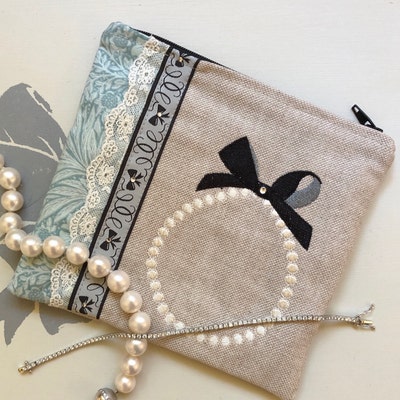 Pearl Necklace machine Embroidery Design, Embroidery Designs, Machine ...