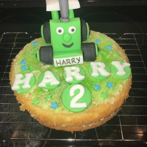 Edible Tractor Ted Cake Topper personalised - Etsy