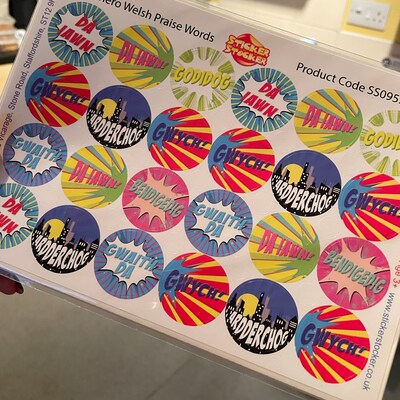 144 Superhero Comic Welsh Praise Words 30mm Reward Stickers for ...