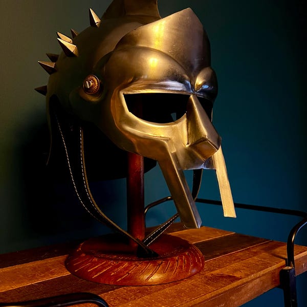 Maximus Gladiator Helmet Russell Crowe's Helmet for Cosplay Prop ...