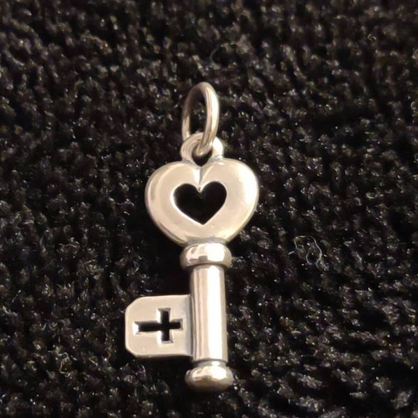 Vintage Keys, Skeleton, Jail Keys, Handcuff Keys, Rusty Keys, Jewelry ...