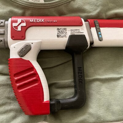 Apex Legends Game Medix Syringe Replica 1:1 Fan Art Prop - Etsy